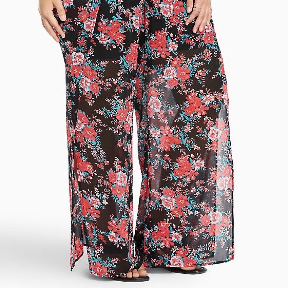 torrid | Pants & Jumpsuits | Nwot Torrid Floral Chiffon Side Slit Wide ...